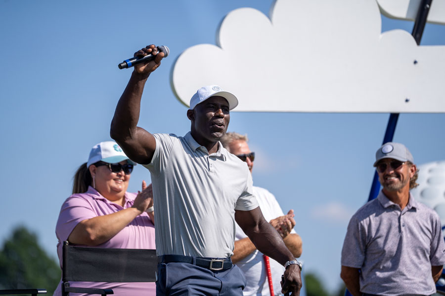 Annika Sorenstam and Terrell Davis team up to teach golf - Colorado ...